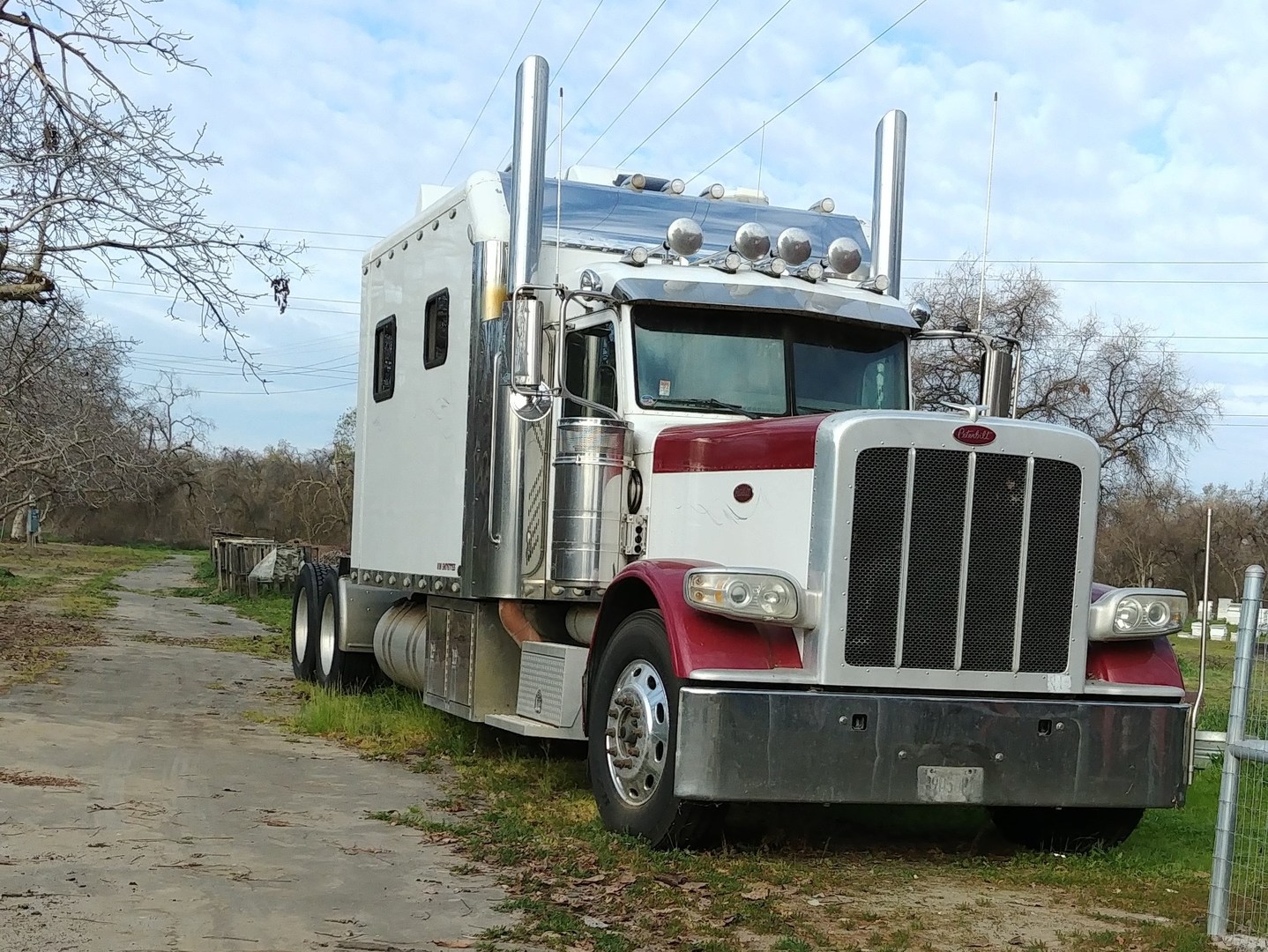 Used Trucks :: ARI Legacy Sleepers