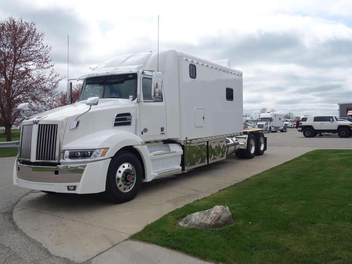 Western Star :: ARI Legacy Sleepers