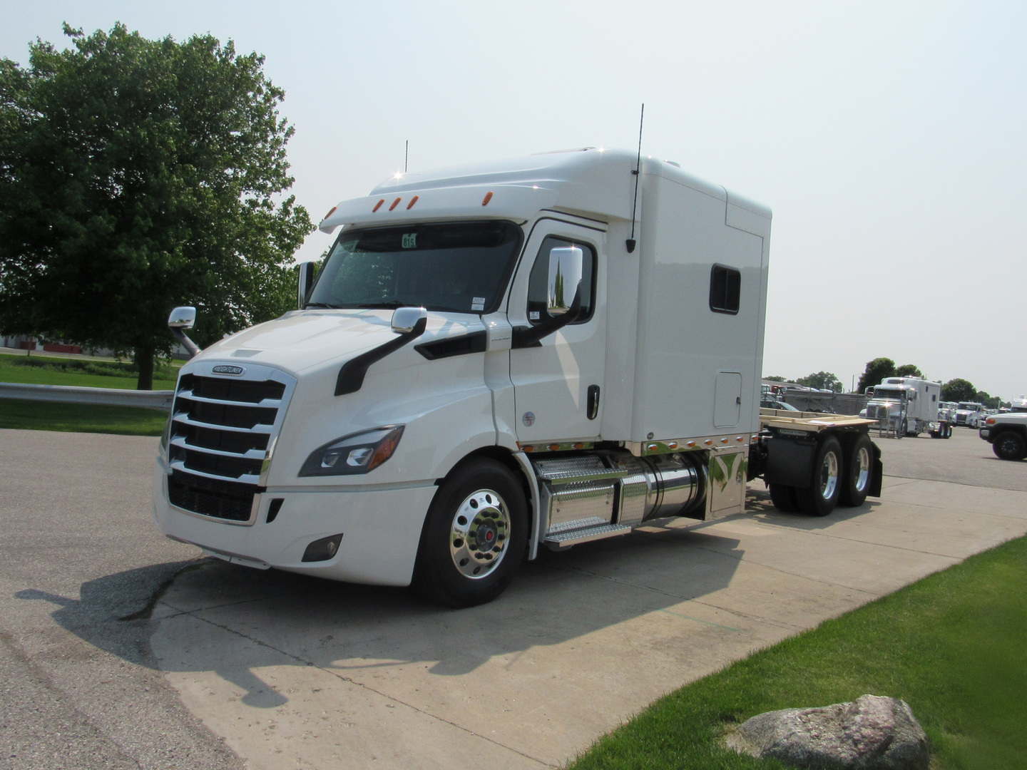 Freightliner Cascadia :: ARI Legacy Sleepers