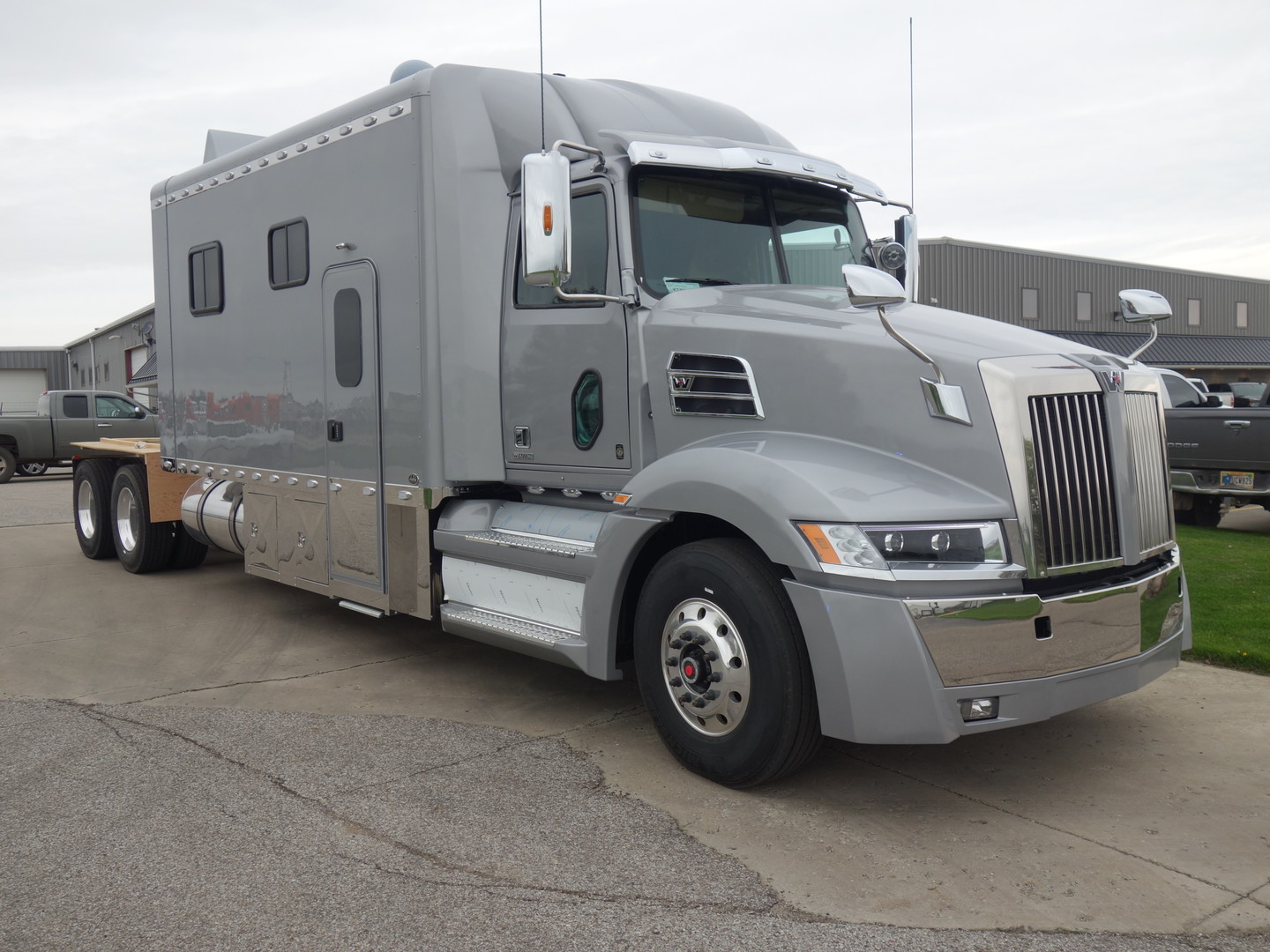 New Trucks :: ARI Legacy Sleepers