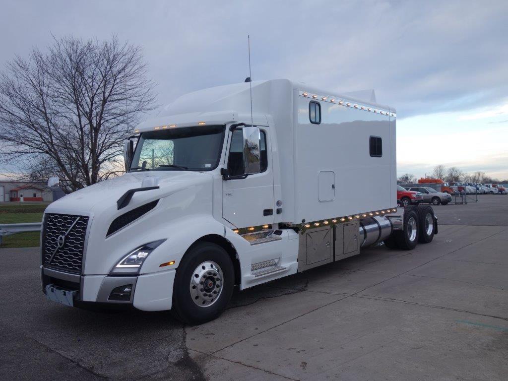 Used Trucks :: ARI Legacy Sleepers