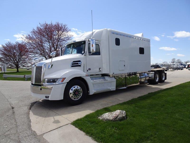 Western Star :: ARI Legacy Sleepers