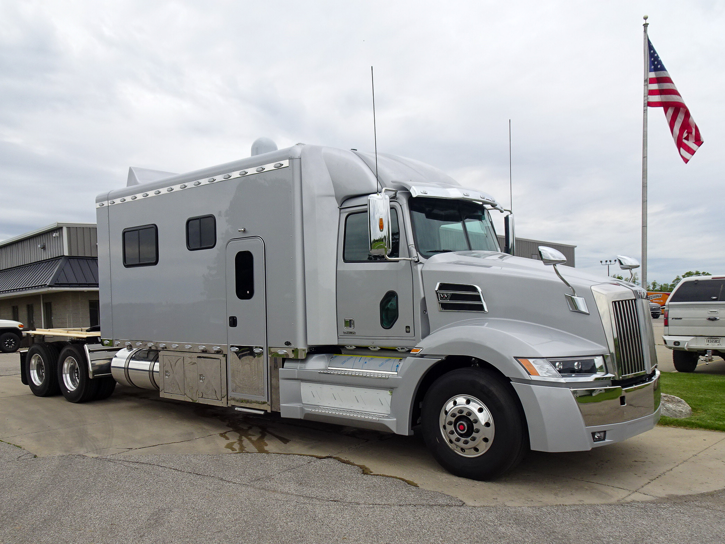 New Trucks :: ARI Legacy Sleepers